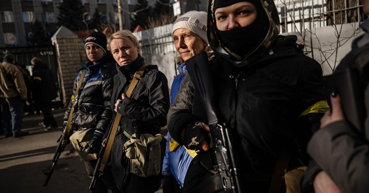 Українські цивільні героїні та герої проти окупантів ФОТО — Тексти Org Ua