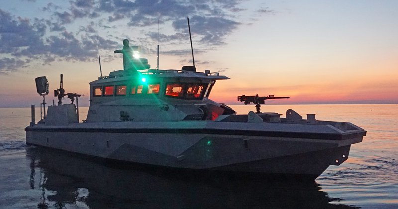 Американські патрульні катери 40 Defiant вперше помітили на Дніпрі ...